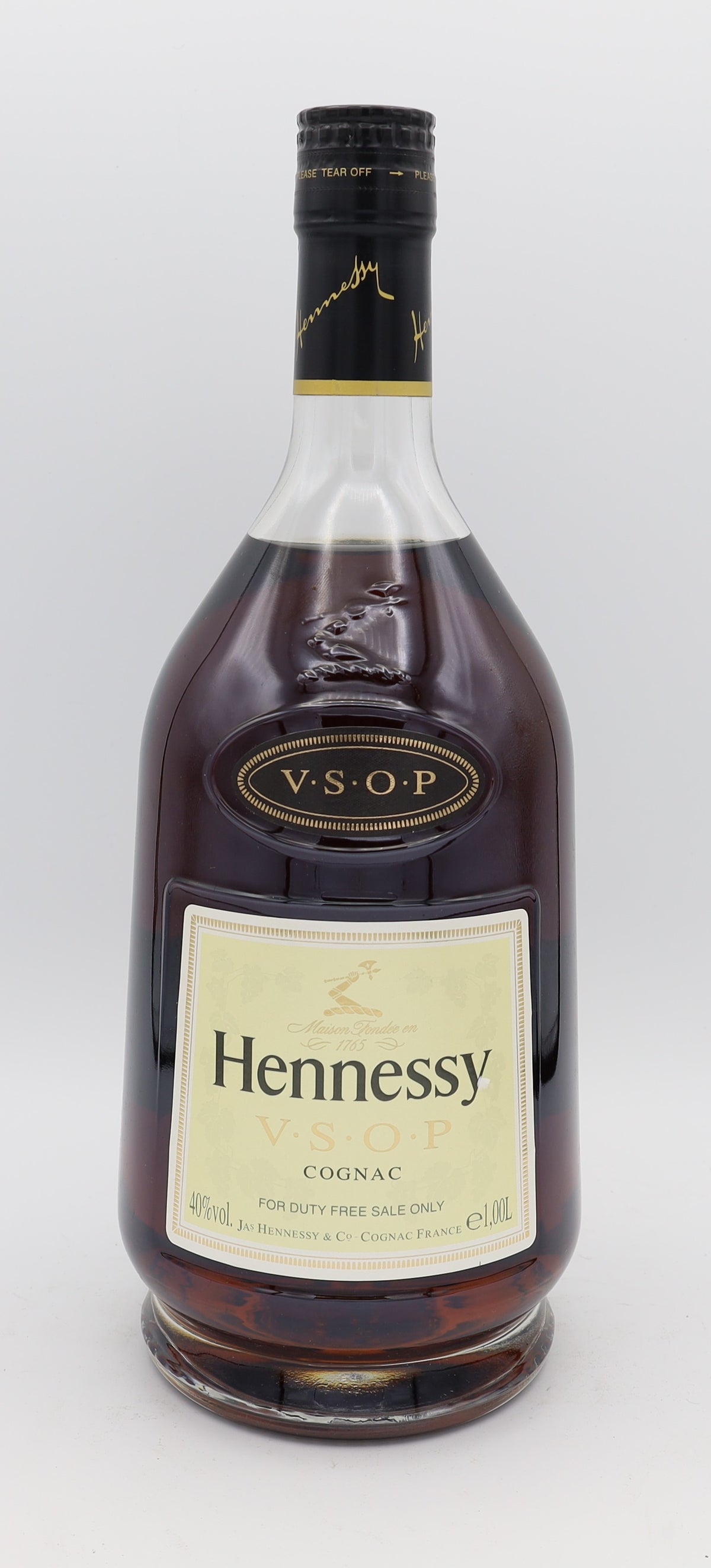 Hennessy Cognac VSOP - 1L: A Benchmark in Cognac Excellence - Reserved ...